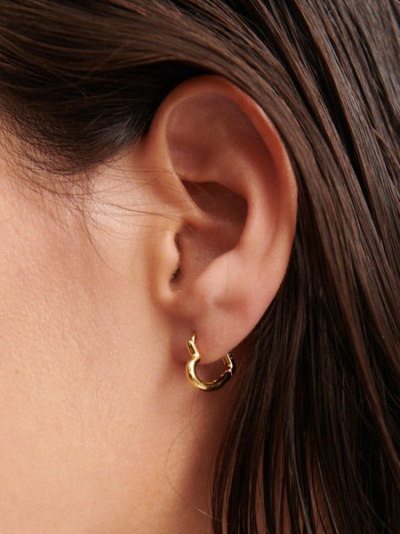 Angels Whisper - Piccolo Small Heart 18k Plated Gold Earrings – Clover ...